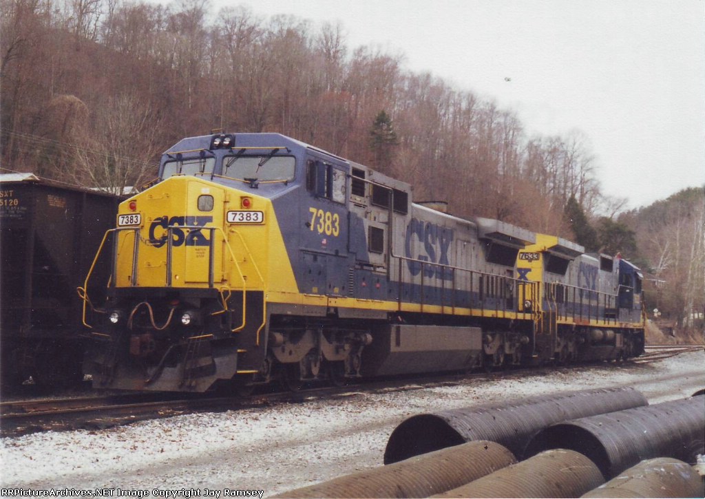 CSX 7383 and 7633